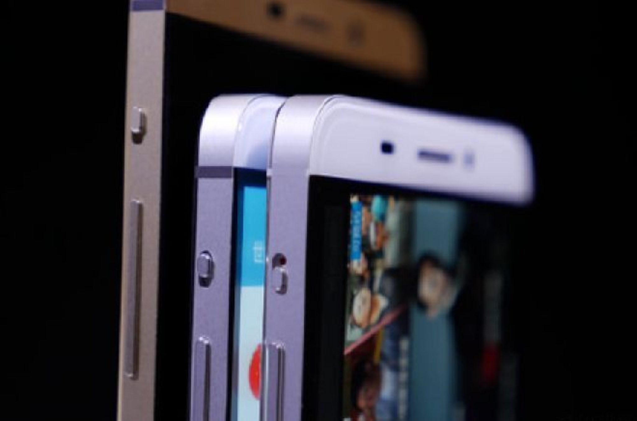 LeTV presenta 3 telefonazos: One Max., One Pro y One X600