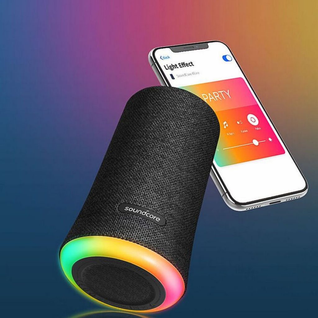 Anker SoundCore Flare Plus, un altavoz portátil con sonido 360º y luces LED