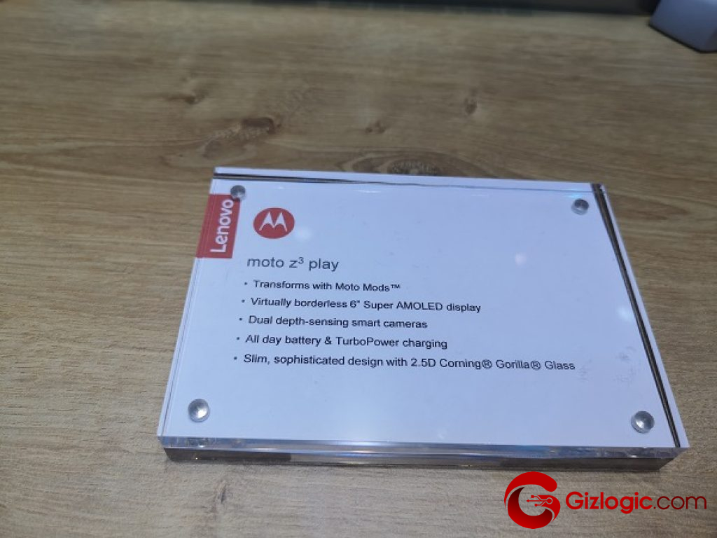 #MWC19: Motorola exhibe su gran catálogo de Moto Mods