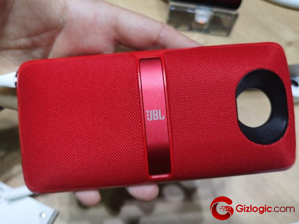 #MWC19: Motorola exhibe su gran catálogo de Moto Mods