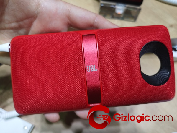 #MWC19: Motorola exhibe su gran catálogo de Moto Mods