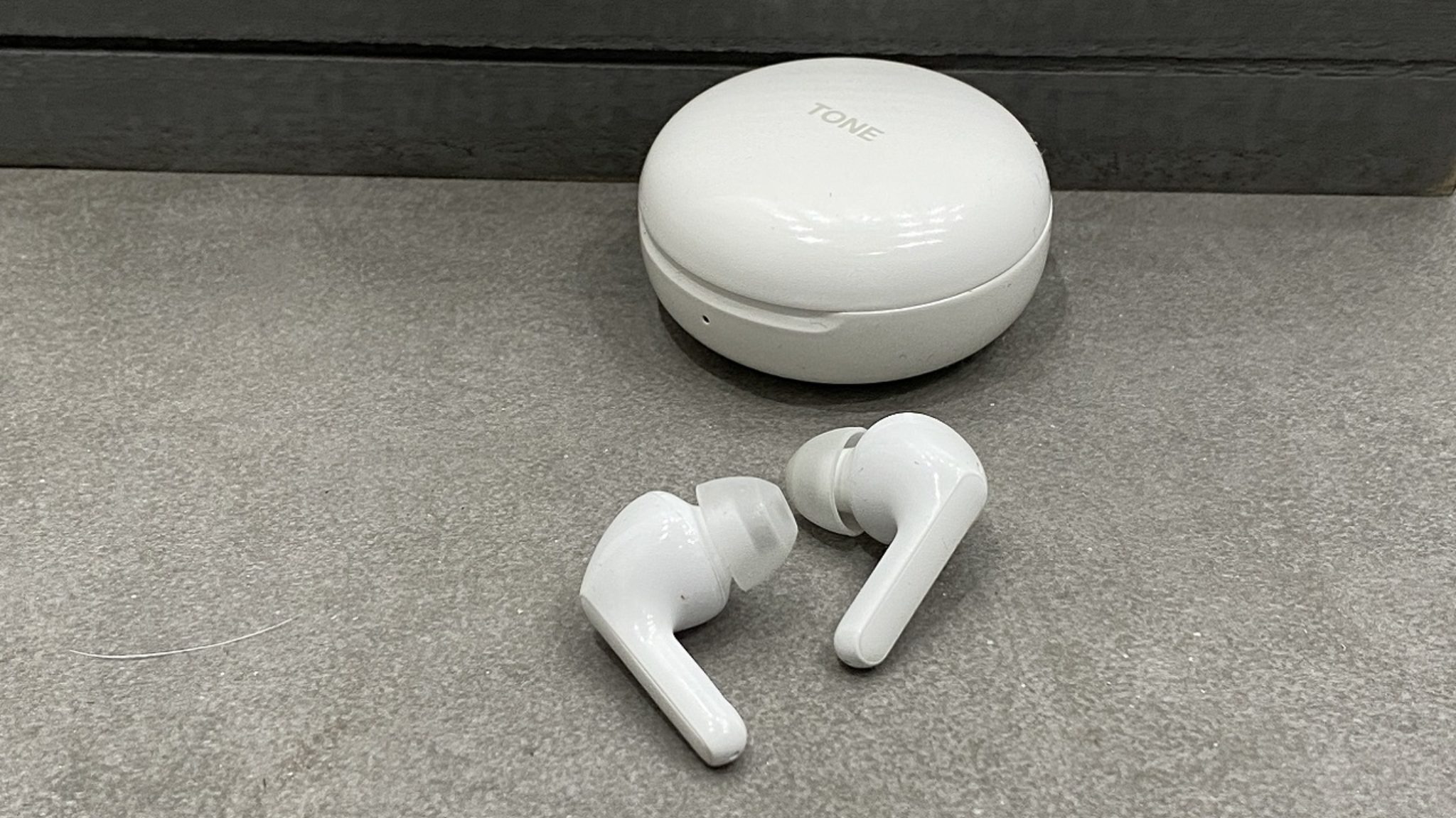 LG Tone Free FN6, el mejor sonido con limpieza ultravioleta