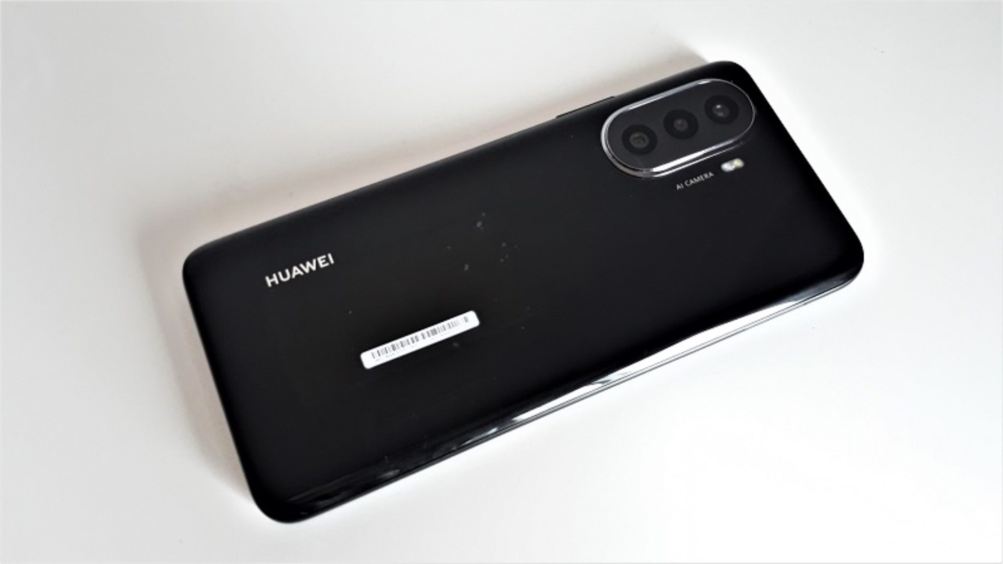 Huawei Nova Y70, probamos este asequible móvil de gran batería